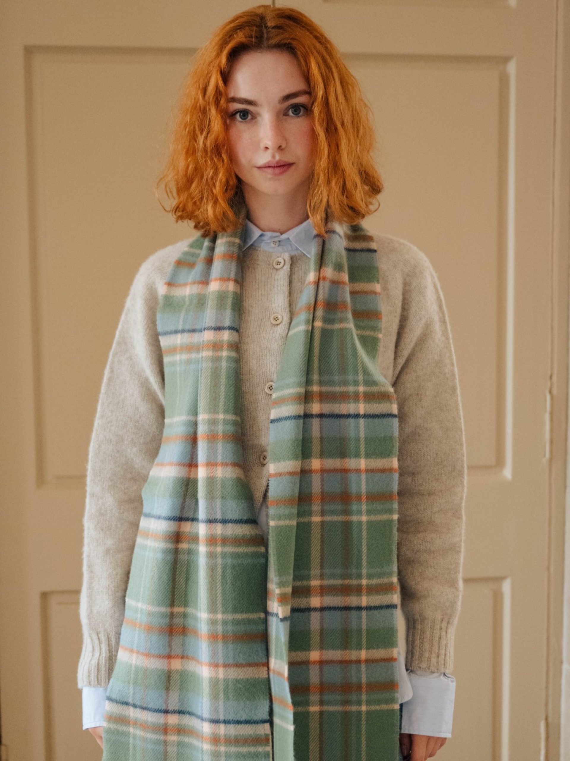 Araminta Campbell Green Wool Scarf – Flying Solo Paris